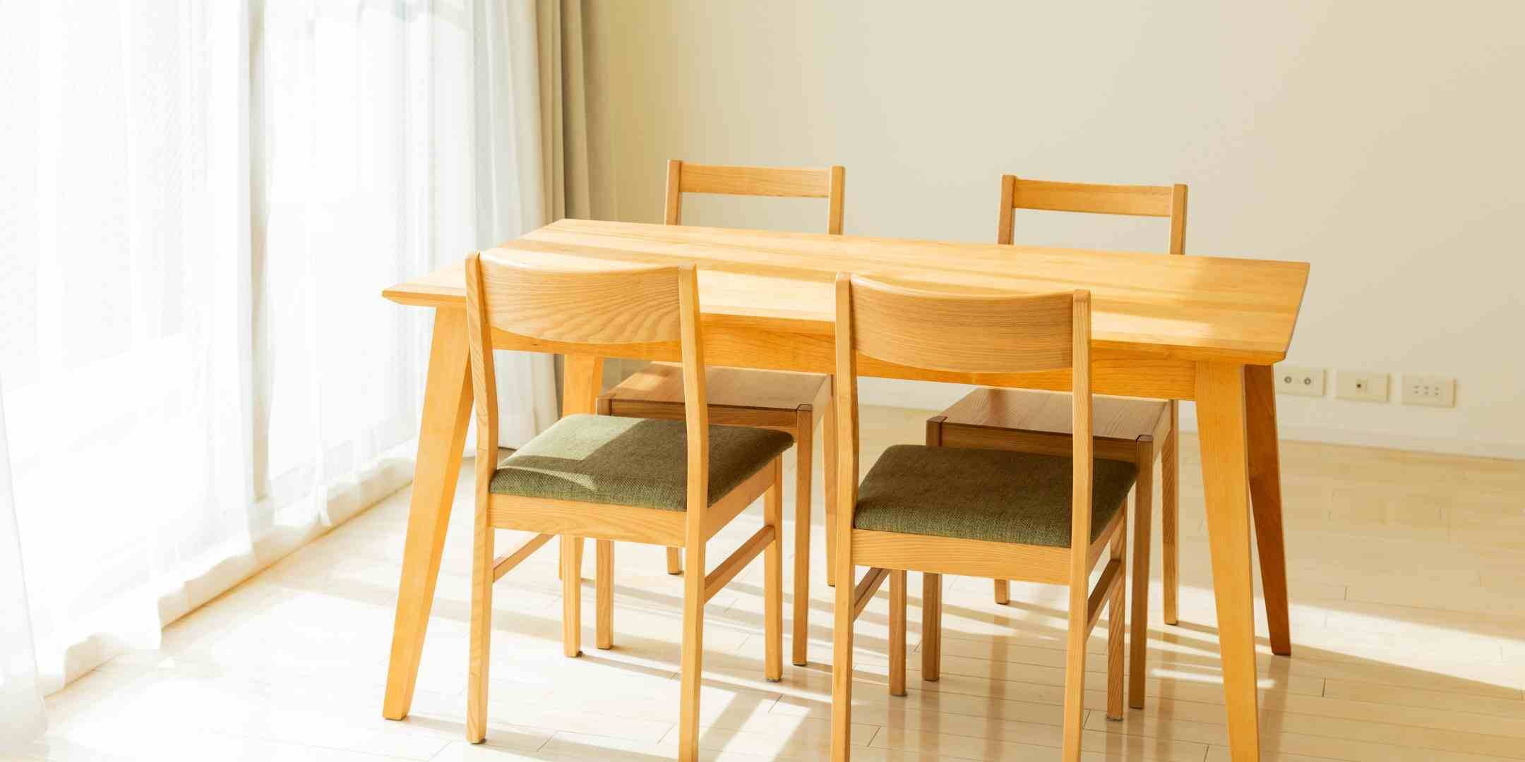 A Buyer's Guide to 4 Seater Dining Tables – Megafurniture