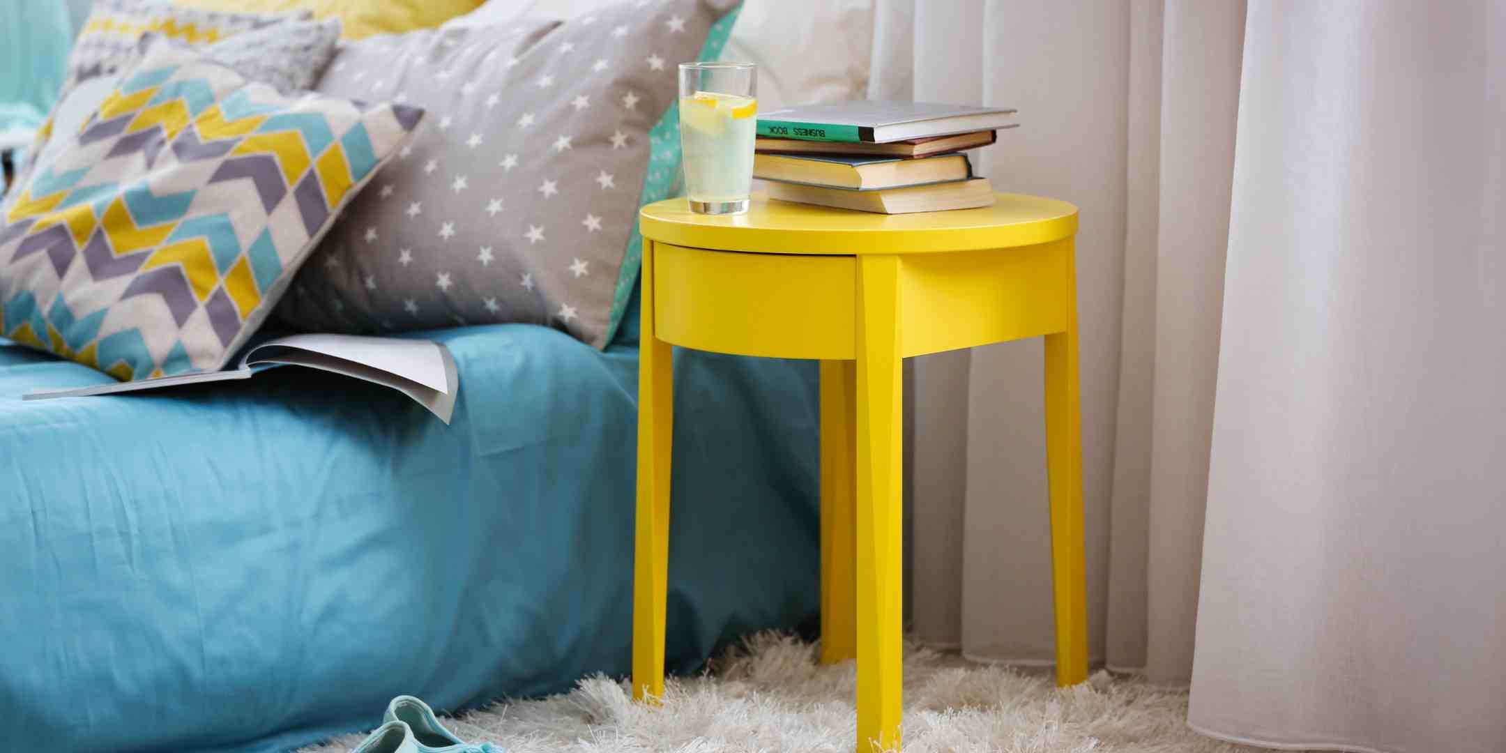 How to Style Your Bedside Table Like a Pro – Megafurniture