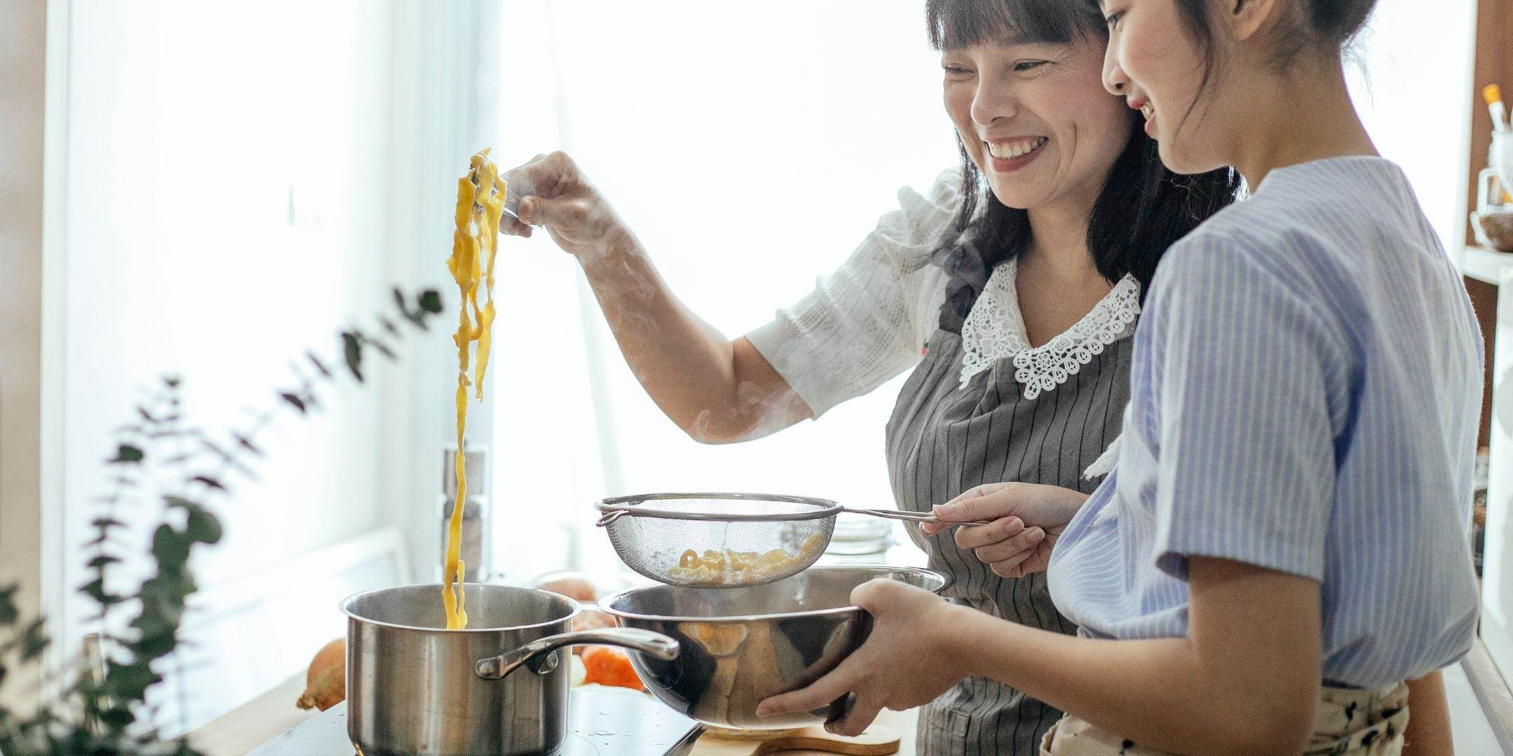 Safe and Easy Cookware Choices for Teens – Megafurniture